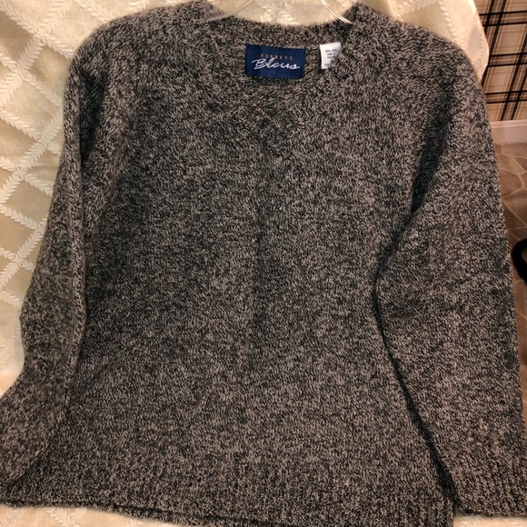 Express | Sweaters | Express V Neckline Sweater | Poshmark